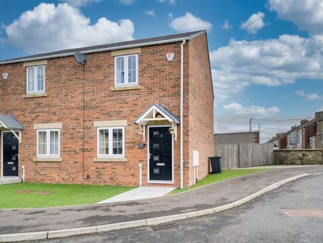 2 Bedroom Semi Detached House