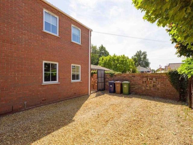 2 Bedroom Semi Detached House