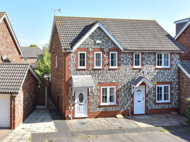 2 Bedroom Semi Detached House