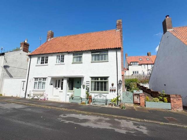 2 Bedroom Semi Detached House