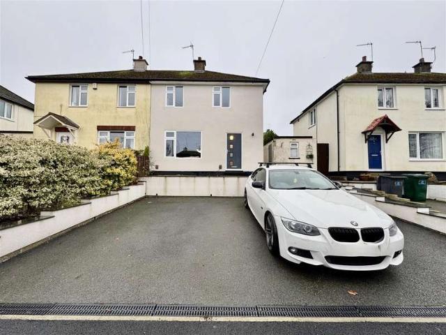 2 Bedroom Semi Detached House