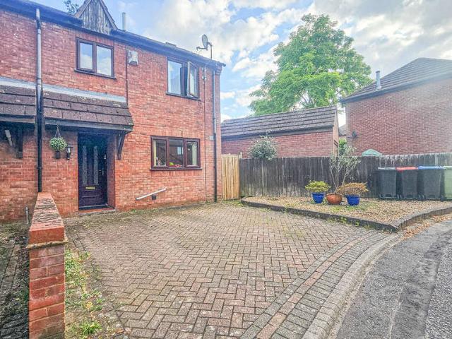 2 Bedroom Semi Detached House