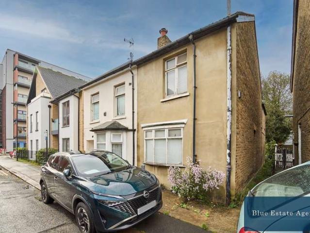 2 Bedroom Semi Detached House