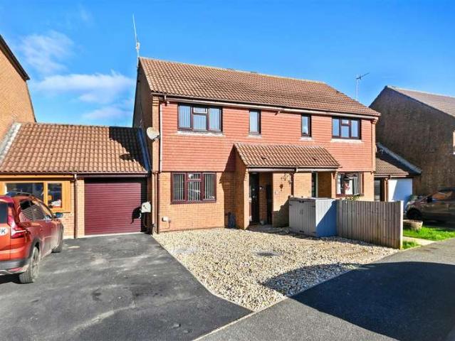 2 Bedroom Semi Detached House