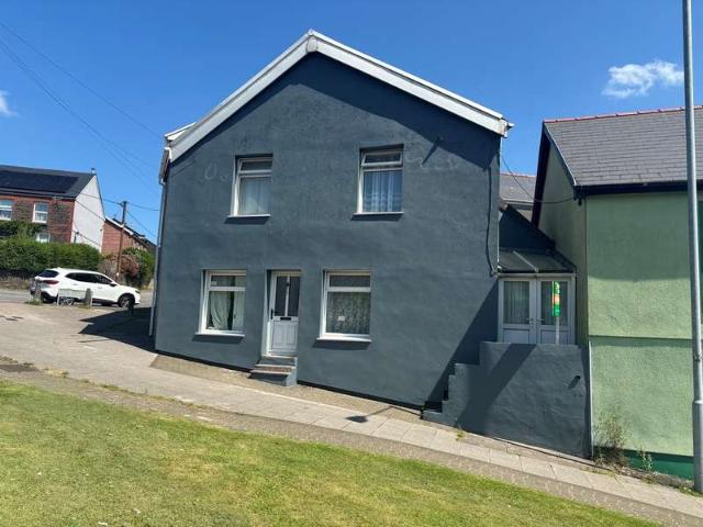 2 Bedroom Semi Detached House