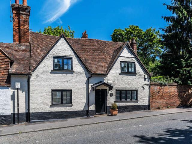 2 Bedroom Semi Detached House