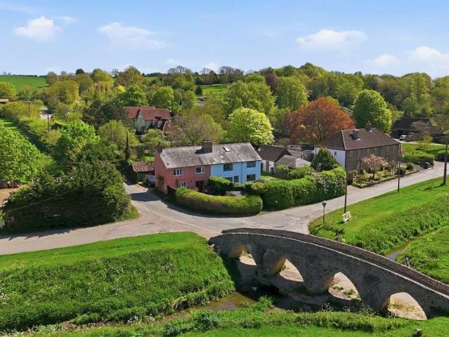 2 Bedroom Semi Detached House