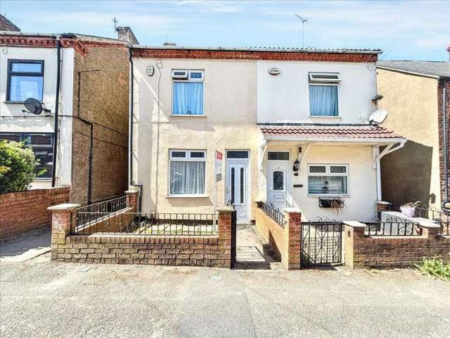 2 Bedroom Semi Detached House