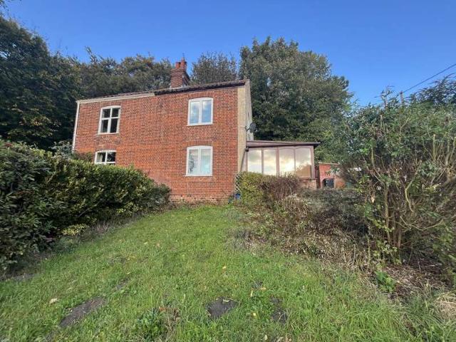 2 Bedroom Semi Detached House