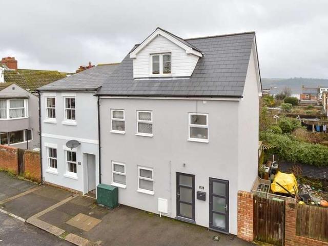 2 Bedroom Semi Detached House