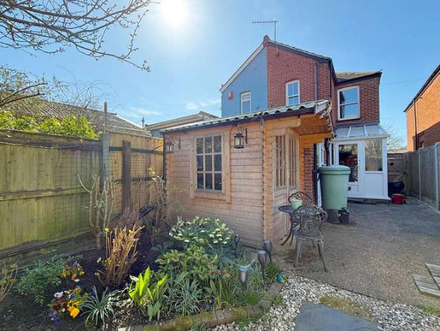 2 Bedroom Semi Detached House