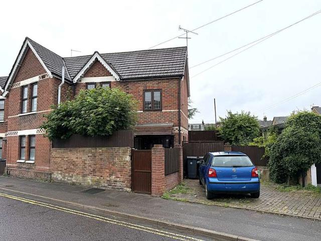 2 Bedroom Semi Detached House
