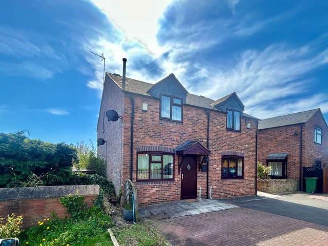 2 Bedroom Semi Detached House