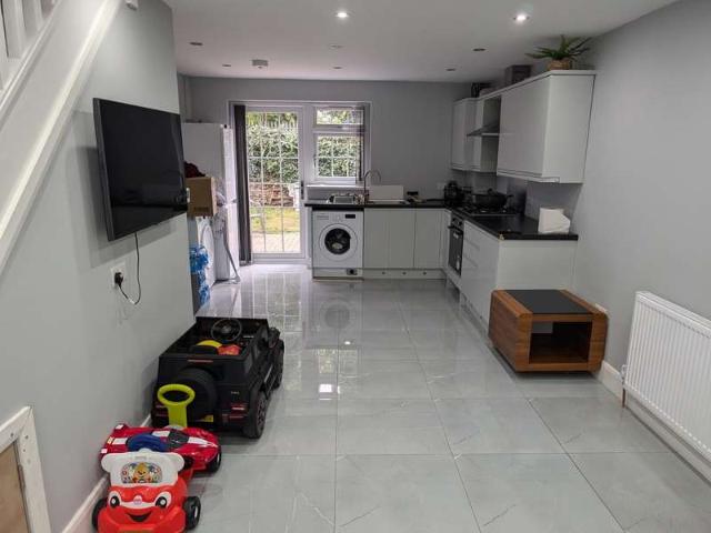 2 Bedroom Semi Detached House