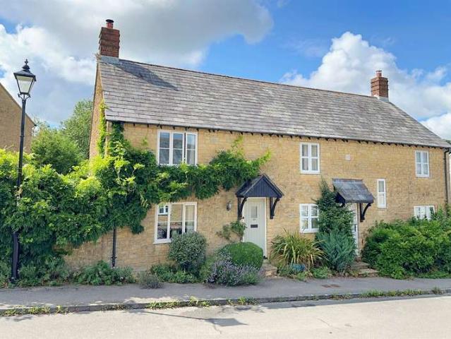 2 Bedroom Semi Detached House