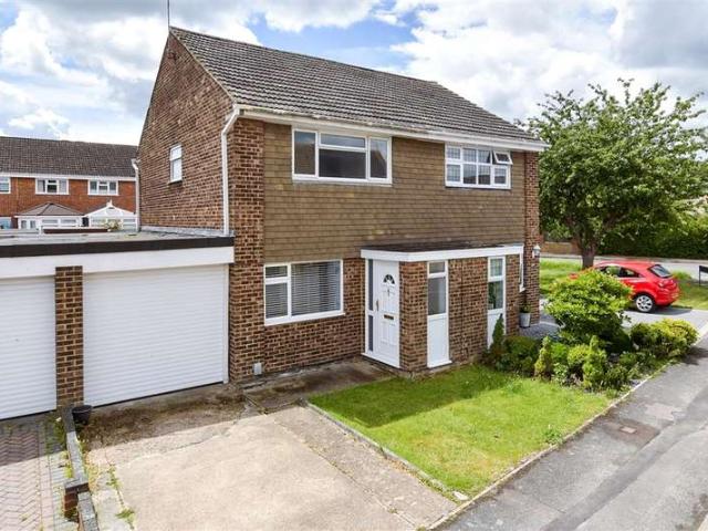 2 Bedroom Semi Detached House