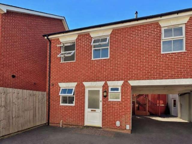 2 Bedroom Semi Detached House