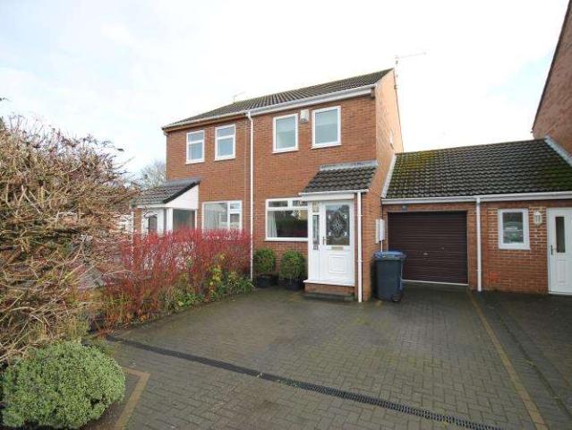 2 Bedroom Semi Detached House
