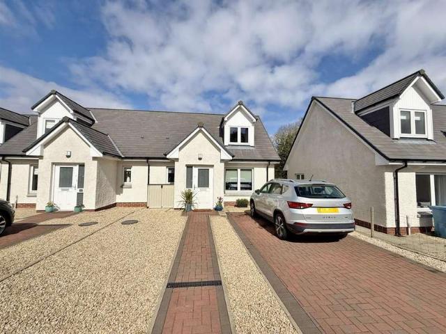 2 Bedroom Semi Detached House