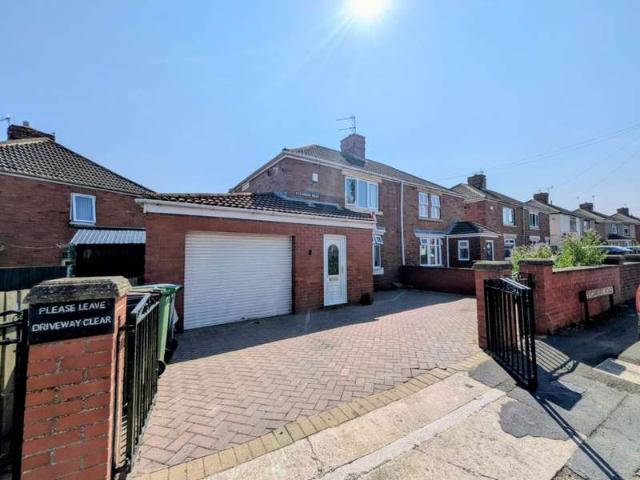 2 Bedroom Semi Detached House
