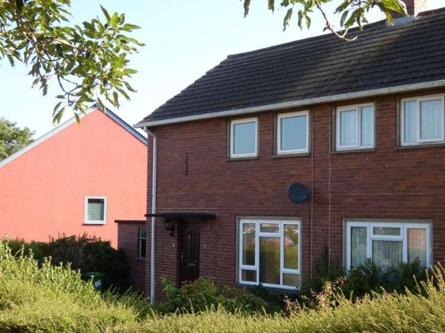 2 Bedroom Semi Detached House