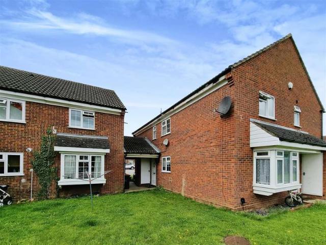 2 Bedroom Semi Detached House