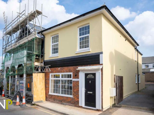 2 Bedroom Semi Detached House