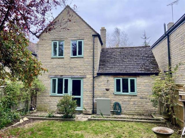2 Bedroom Semi Detached House