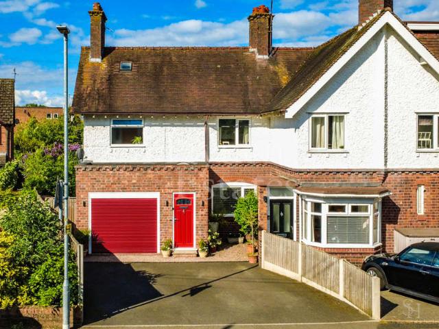 2 Bedroom Semi Detached House