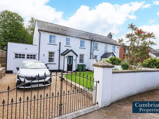 2 Bedroom Semi Detached House