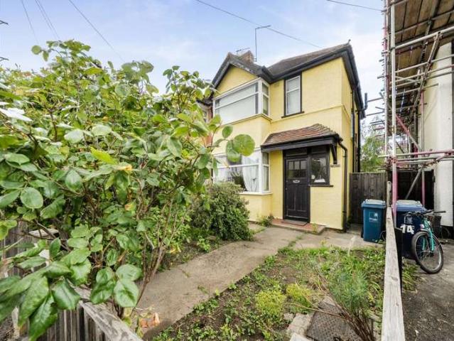 2 Bedroom Semi Detached House