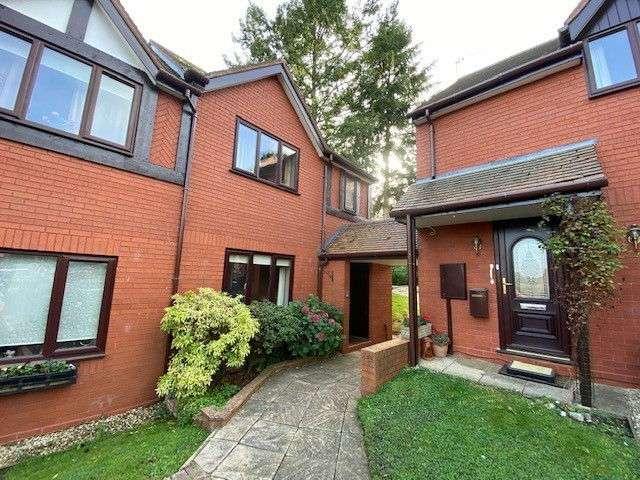 2 Bedroom Semi Detached House
