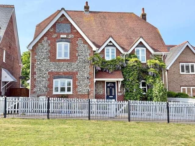 2 Bedroom Semi Detached House
