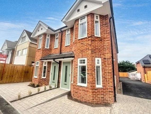2 Bedroom Semi Detached House