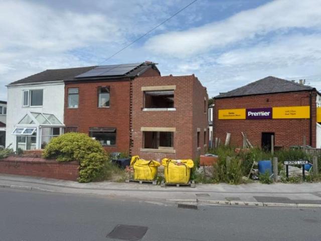 2 Bedroom Semi Detached House