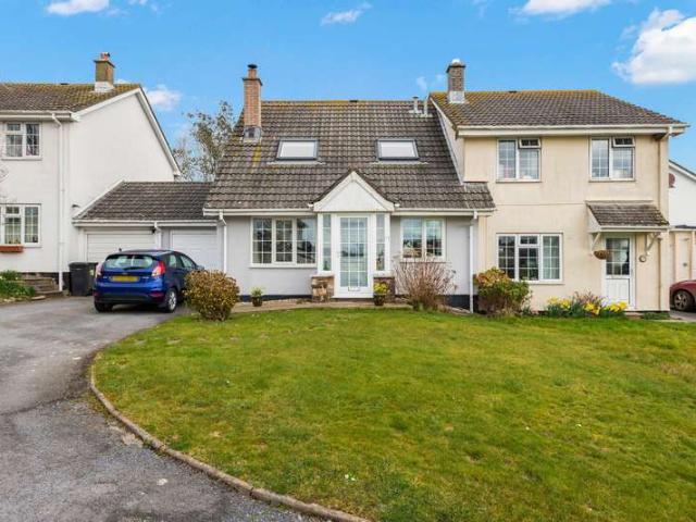 2 Bedroom Semi Detached House