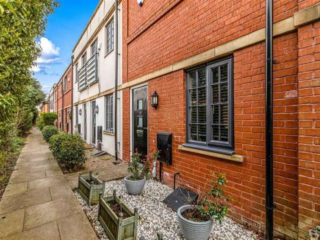 2 Bedroom Semi Detached House