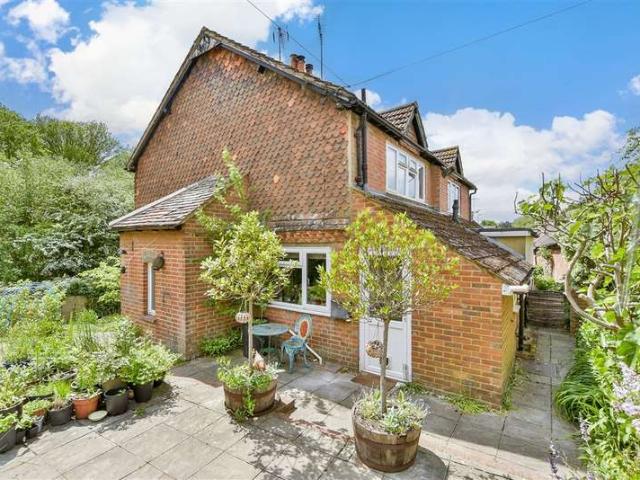 2 Bedroom Semi Detached House