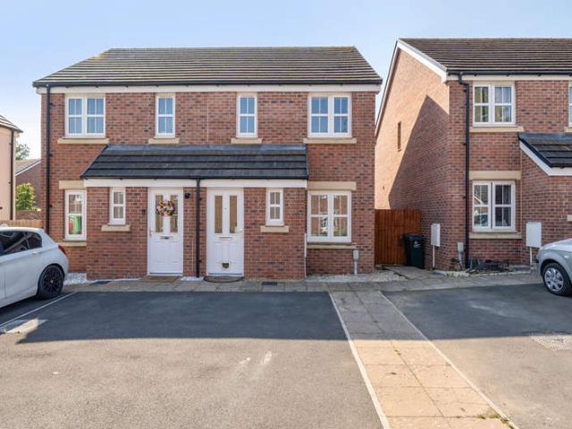2 Bedroom Semi Detached House