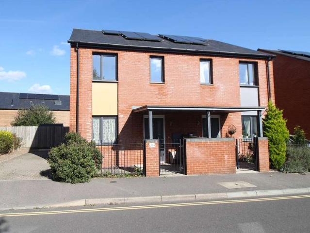 2 Bedroom Semi Detached House