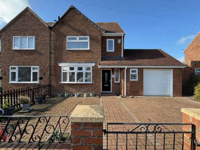 2 Bedroom Semi Detached House