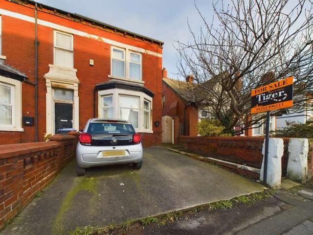 2 Bedroom Semi Detached House