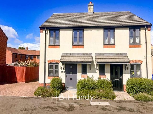 2 Bedroom Semi Detached House