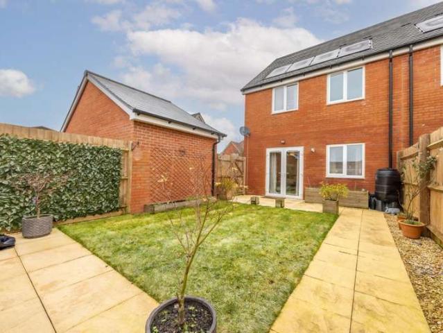 2 Bedroom Semi Detached House