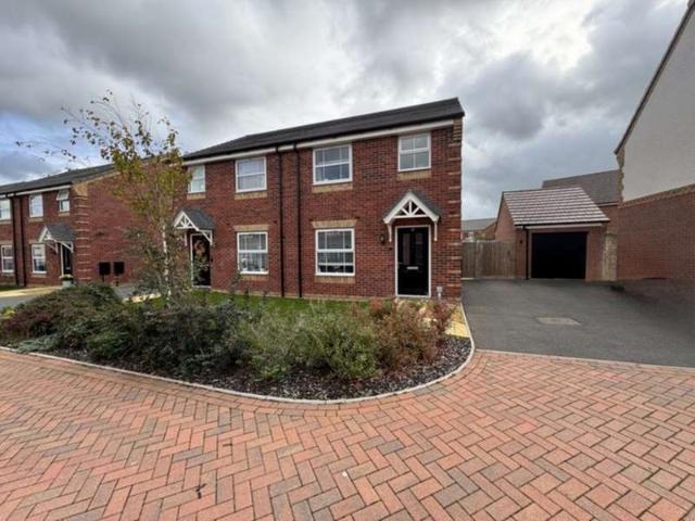 2 Bedroom Semi Detached House
