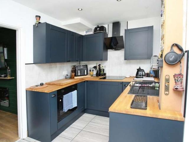 2 Bedroom Semi Detached House