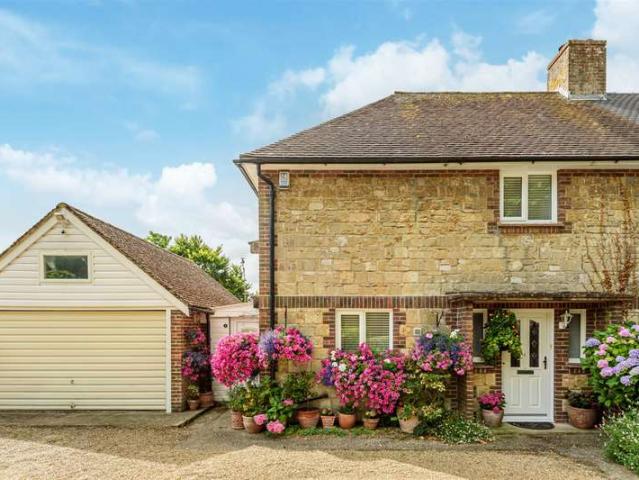 2 Bedroom Semi Detached House