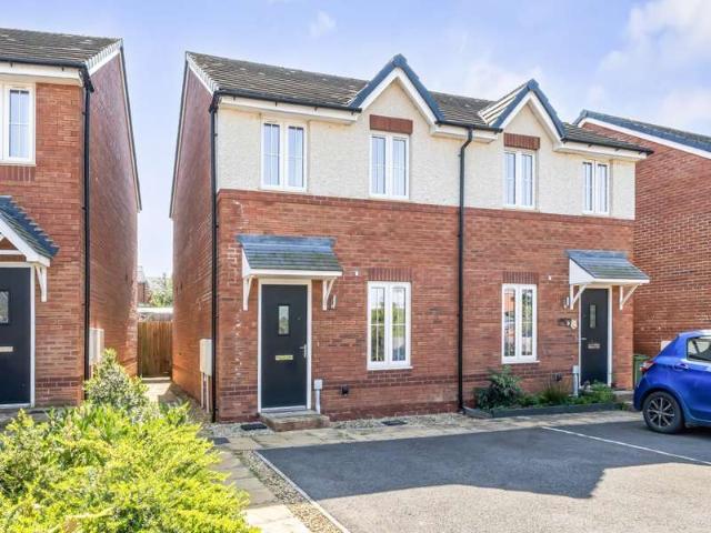 2 Bedroom Semi Detached House