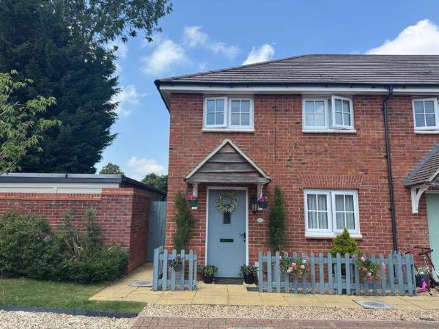 2 Bedroom Semi Detached House