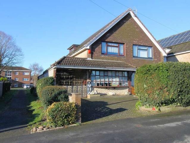 2 Bedroom Semi Detached House